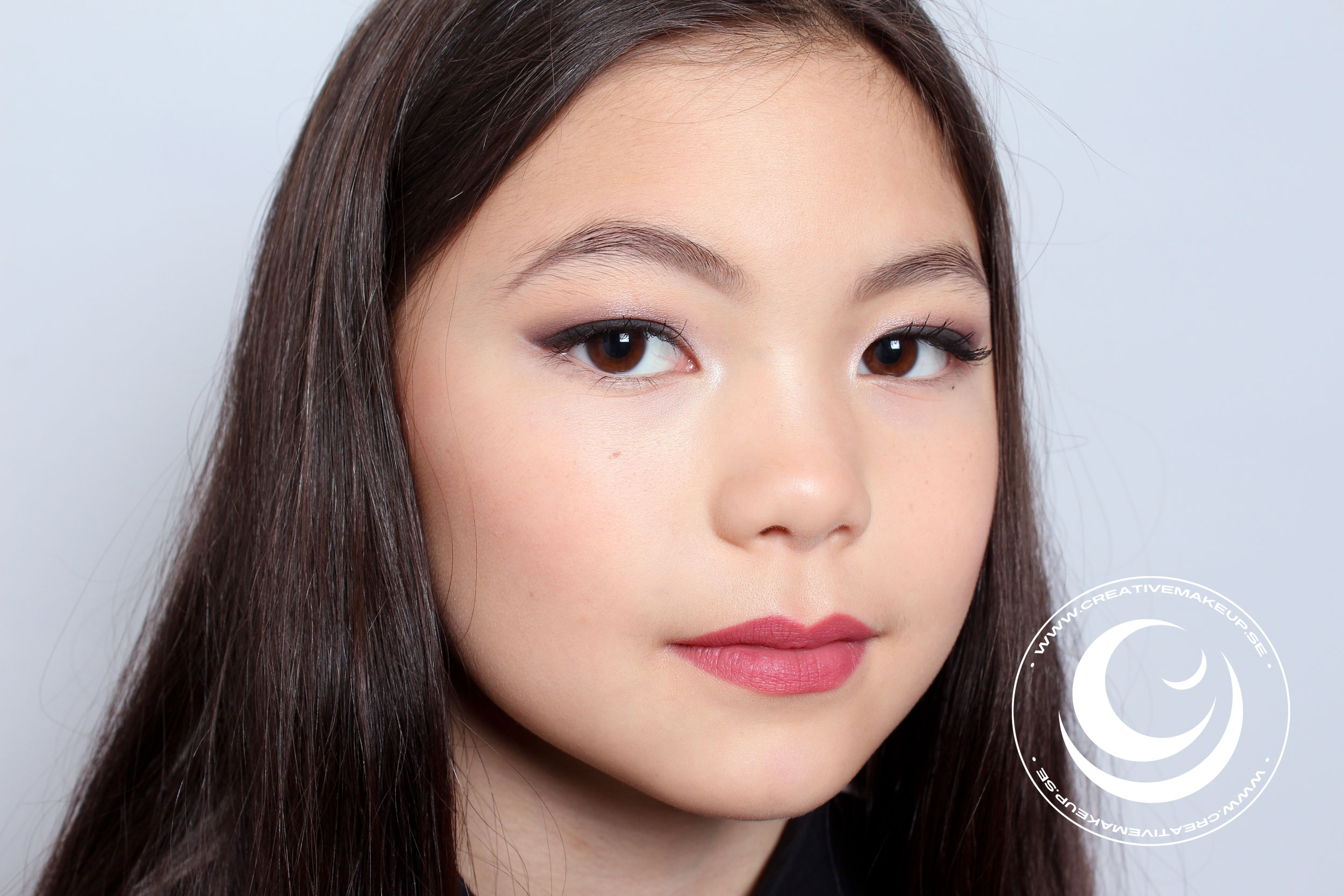 Sminka Barn - Cat Eyes Sminkning (Produktlista) | Imakeyousmile.se