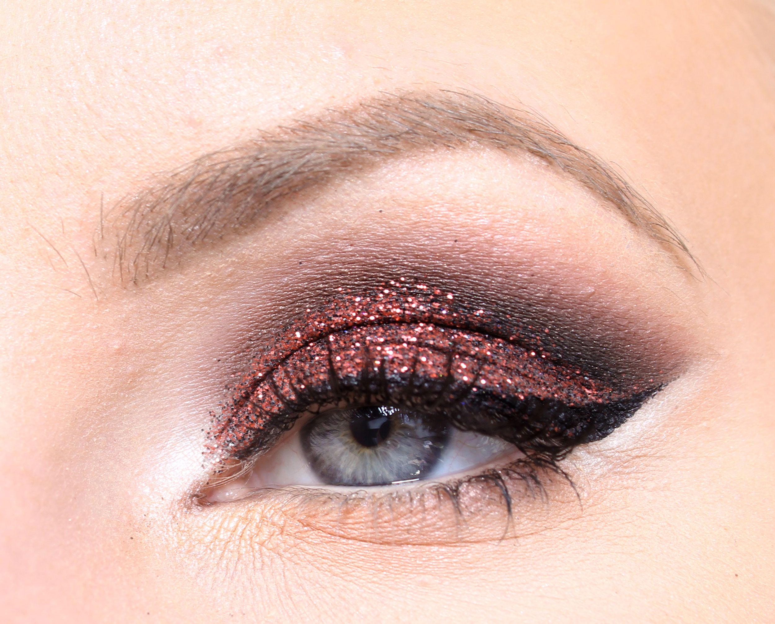 Red glitter makeup | Imakeyousmile.se
